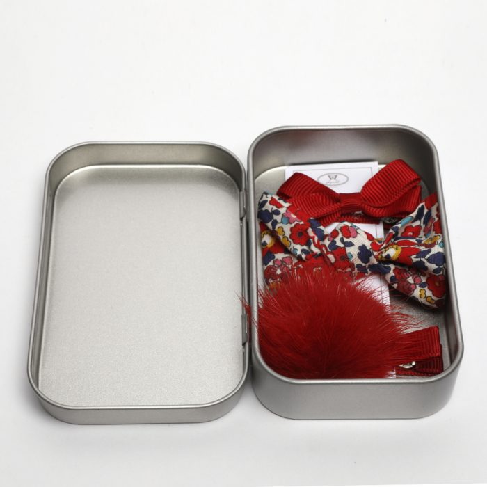 TIN OF BOWS – Papouelli